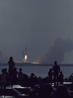 Apollo 11 Posters, Prints, Paintings & Wall Art | AllPosters.com