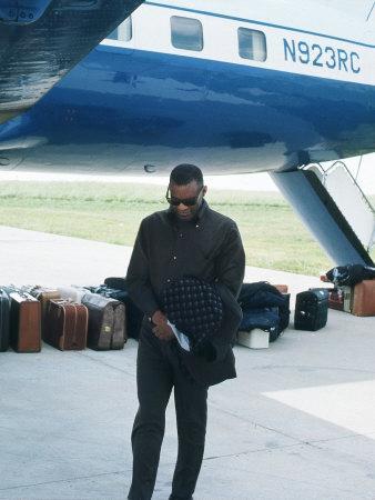 'Ray Charles Beside His Private Jet' Photo | AllPosters.com