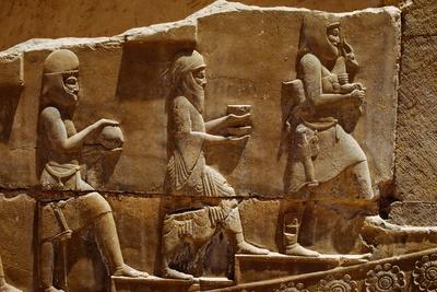'Relief Sculpture of Men Carrying Offerings on the Walls of Persepolis ...
