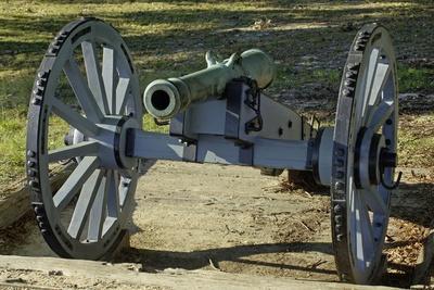 'Revolutionary War English Cannon Called “” the Fox”” at Yorktown ...