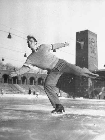 'Richard Button Skating at the World Figure Skating Championship ...