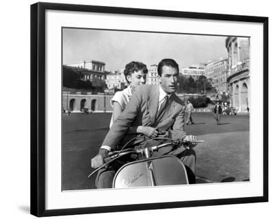 'Roman Holiday, Audrey Hepburn, Gregory Peck, 1953' Photo | AllPosters.com