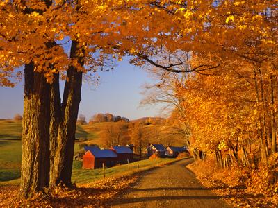 'Scenic of Road and Jenne Farm, South Woodstock, Vermont, USA ...