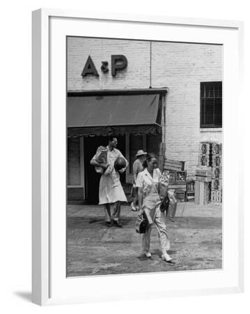 'Shoppers Leaving A&P Grocery Store' Photographic Print - Alfred ...