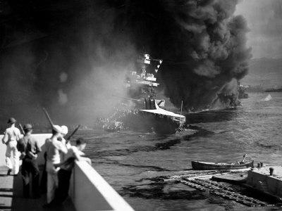 'Sinking Battleship USS California Which Was Attacked During Surprise ...