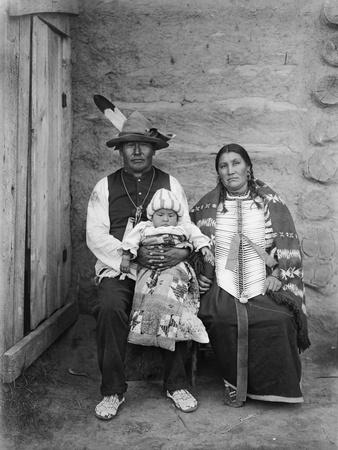 'Sioux Family, C1908' Photographic Print - Edward S. Curtis ...