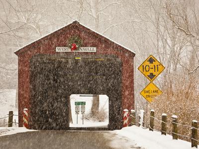 'Snow Falling on the West Cornwall Covered Bridge over the Housatonic ...