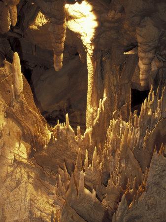 'Stalactites and Stalagmites, Drapery Room, Mammoth Cave National Park ...