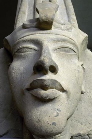 Statue Depicting Face of Akhenaten Giclee Print | AllPosters.com