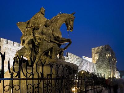 'Statue of Saladin Stands in Front of the Citadel, Damascus, Syria ...