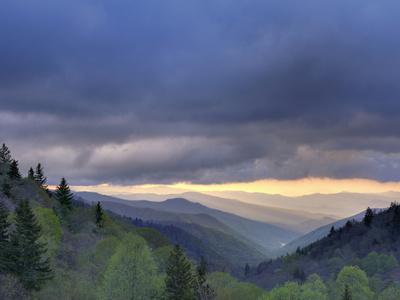 'Sunrise View of Oconaluftee Valley, Great Smoky Mountains National ...