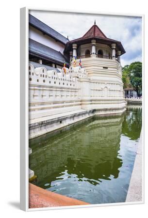 'Temple of the Sacred Tooth Relic (Temple of the Tooth) (Sri Dalada ...