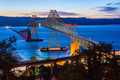 'The Astoria-Megler Bridge over the Columbia River, Astoria, Oregon ...
