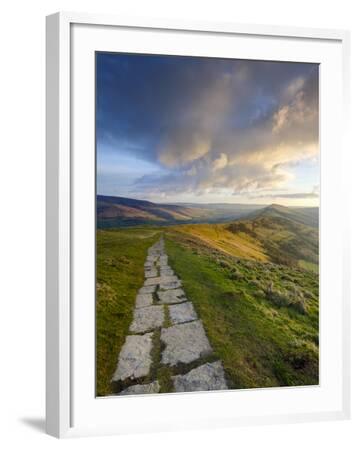 'The Great Ridge Pathway, Mam Tor, Hope Valley, Castleton, Peak ...