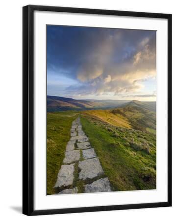 'The Great Ridge Pathway, Mam Tor, Hope Valley, Castleton, Peak ...