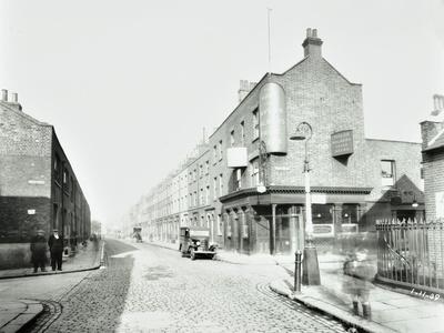 'The Hope, Pollard Row, Bethnal Green, 1938' Photographic Print ...