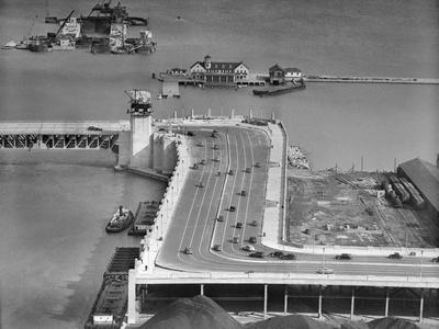 'The 'S' Curve on Lake Shore Drive in Chicago, Ca. 1937' Photographic ...