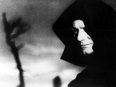 'The Seventh Seal, Bengt Ekerot, 1957' Photo | AllPosters.com