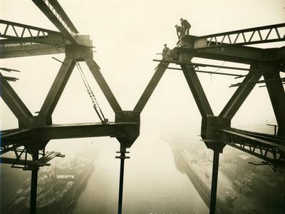 'The Tyne Bridge under Construction, 23Rd February 1928 (B/W Photo)' Giclee Print - James Geddie ...