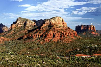 'Thunder Mountains - Sedona - Arizona - United States' Photographic ...