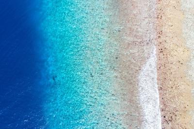 'Top view aerial photo from flying drone. Beautiful beach. Aerial view ...