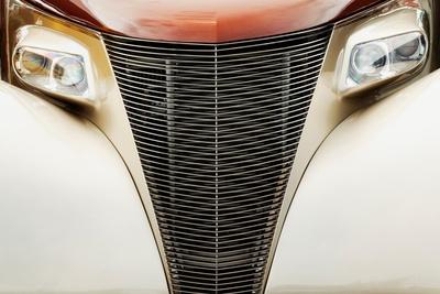 'Truck front-end detail of classic street rod, Street Rod Nationals ...