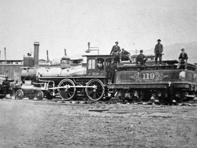 'Union Pacific Locomotive No.119 That Pulled the Special Train to the ...
