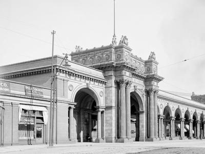 'Union Station, Columbus, Ohio' Photo | AllPosters.com