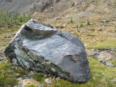'USA, Washington State. Alpine Lakes Wilderness, Stuart Range ...