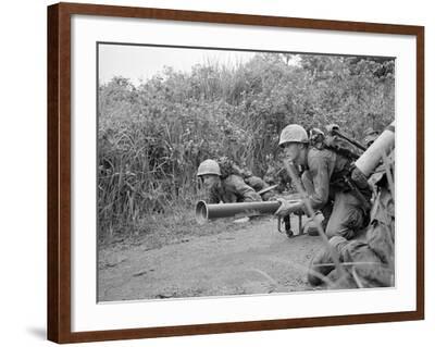 'Vietnam War Operation Prairie' Photographic Print - Horst Faas ...
