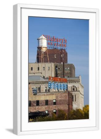 'View of the St Anthony Main Area, Minneapolis, Minnesota, USA ...