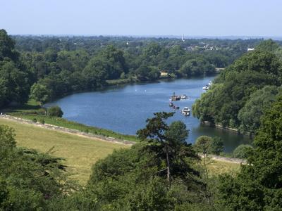 'View Over the Thames From Richmond Hill, Richmond, Surrey, England, Uk ...