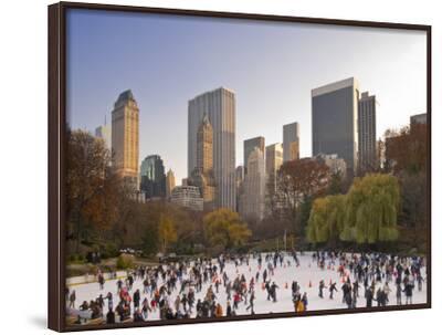 'Wollman Icerink at Central Park, Manhattan, New York City, USA ...