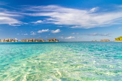 Wonderful turquoise tropical ocean in Maldives, blue sea view. Amazing ...