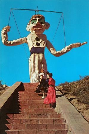 'Zozobra Effigy, Santa Fe Fiesta' Prints | AllPosters.com