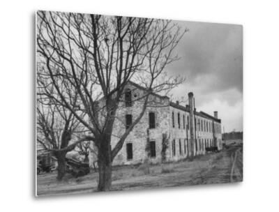 'Last Remaining Original Building at the Louisiana State Penitentiary ...