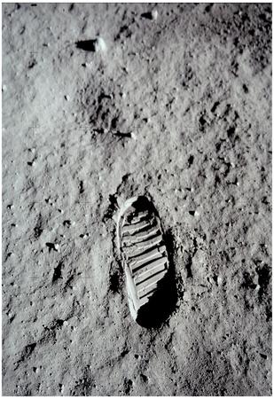 'Moon Footprint (Buzz Aldrin Bootprint) Art Poster Print' Posters ...
