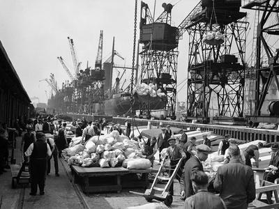 'WWII London Docks' Photographic Print | AllPosters.com