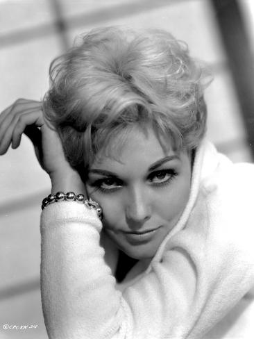 'Kim Novak in White Sweater Portrait' Photo - Movie Star News ...