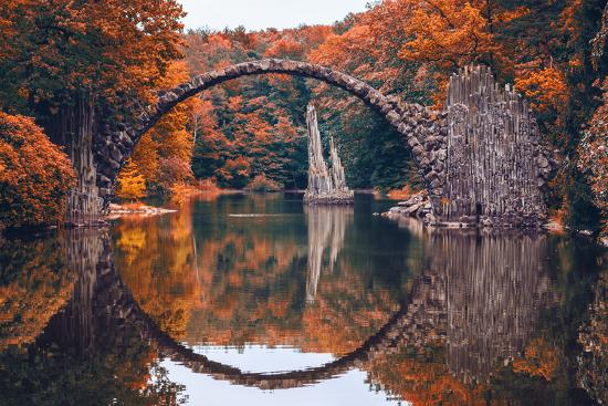 'Rakotz Bridge (Rakotzbrucke, Devil's Bridge) in Kromlau, Saxony ...