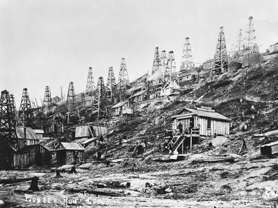 First Commercial Oil Well Photographic Print | AllPosters.com
